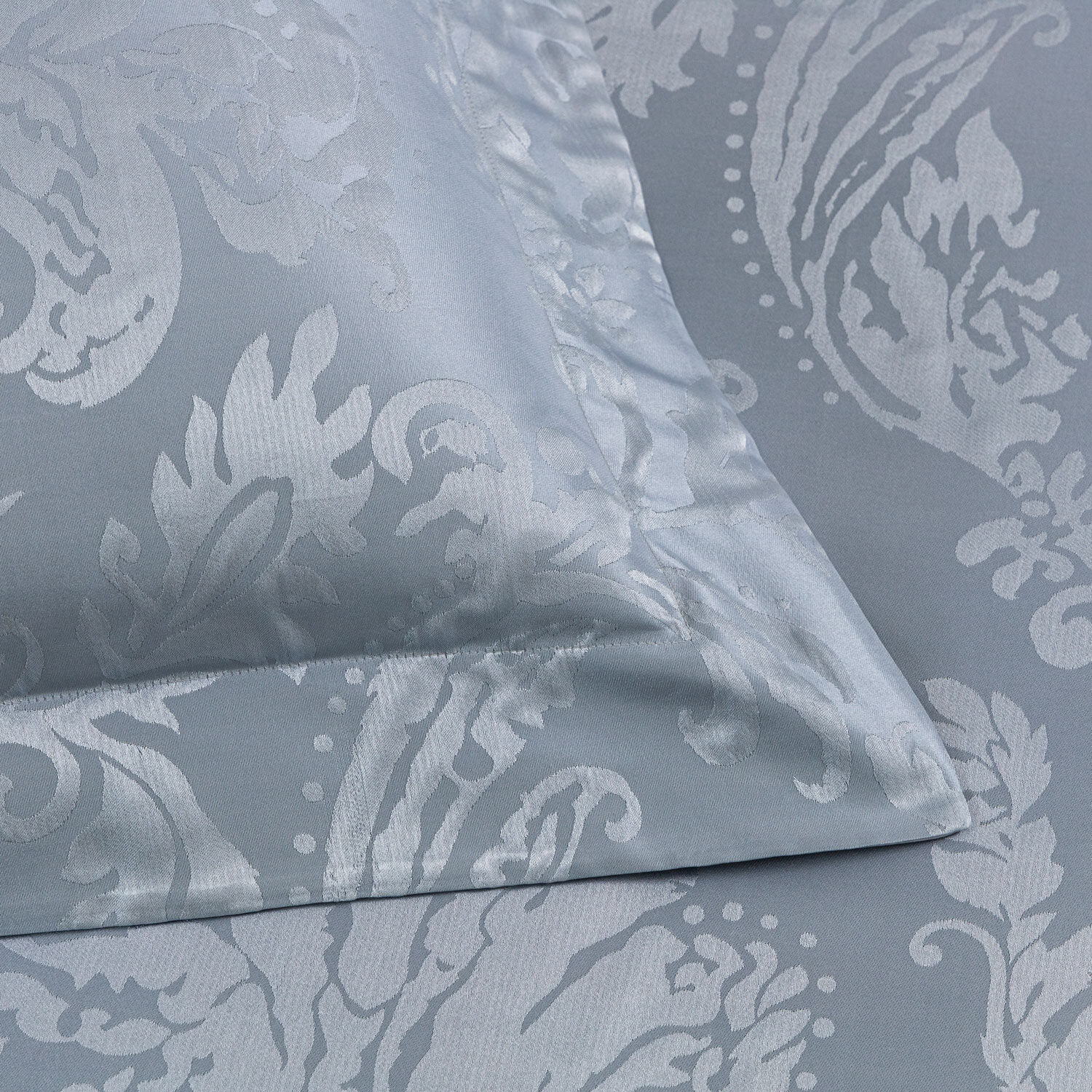 Luxury Brocade Duvet Cover Set | Frette