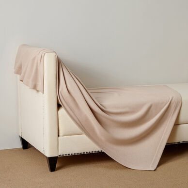Luxury Throws & Blankets | Frette