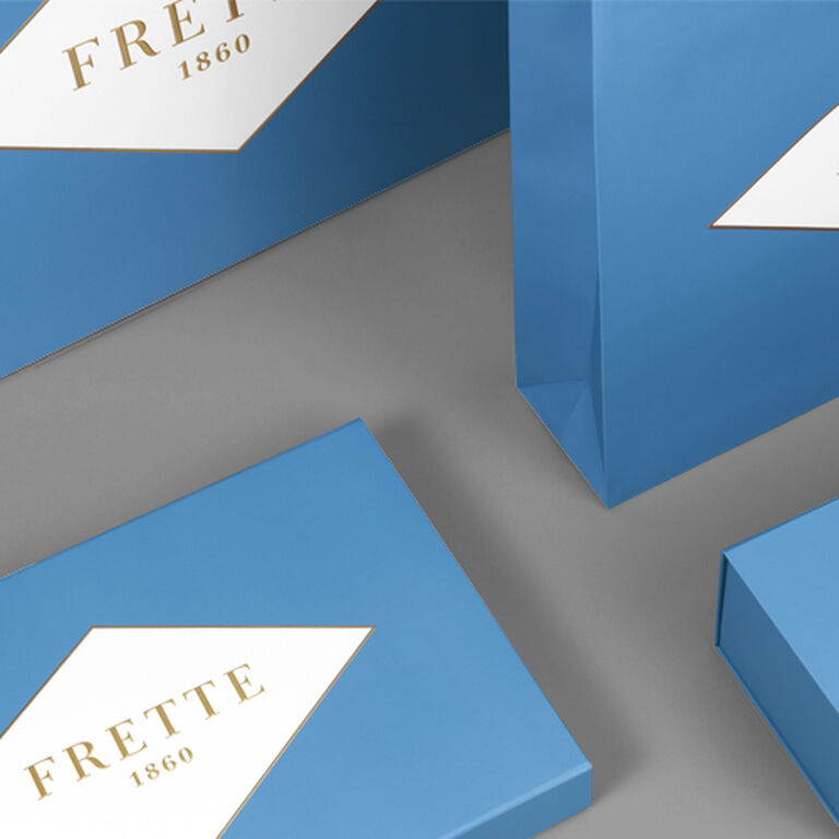 Oud Linen Spray 125ml GWP | Frette