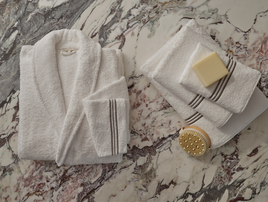 Luxury Bedding | Fine Linens | Frette