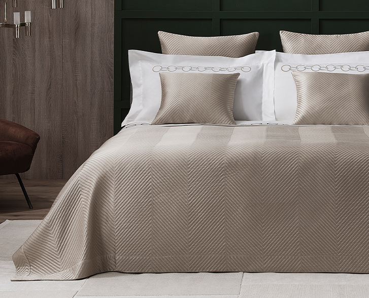 Luxury Bedding | Fine Linens | Frette