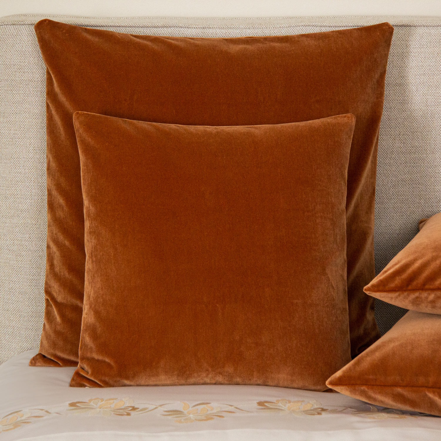Luxury Cashmere Velvet Decorative Pillow | Frette